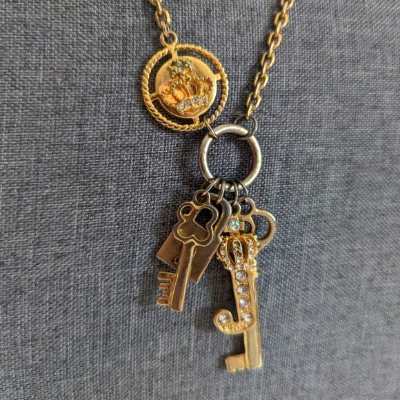 Juicy Couture | Jewelry | Vintage Y2k Juicy Couture Gold Tone Key J ...